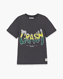 Remera Seven Boys. Color Gris Topo. Encontrá ropa para niños en Wanama Kids